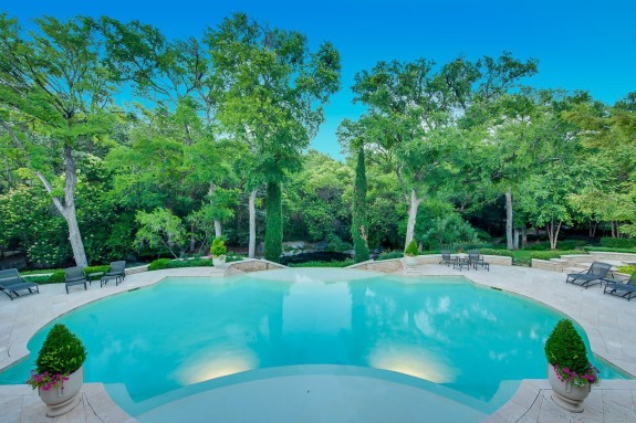 Inwood Mortgage Home of the Week: Pull Up a Chair and Some Vino for ...
