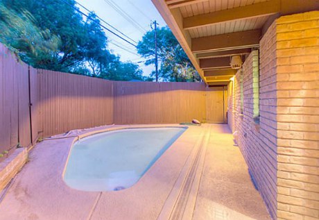 Inspired by Frank Lloyd Wright, This Lochwood Midcentury Modern is ...